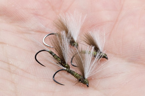 Increase the visibility for dry flies - Fly Tying