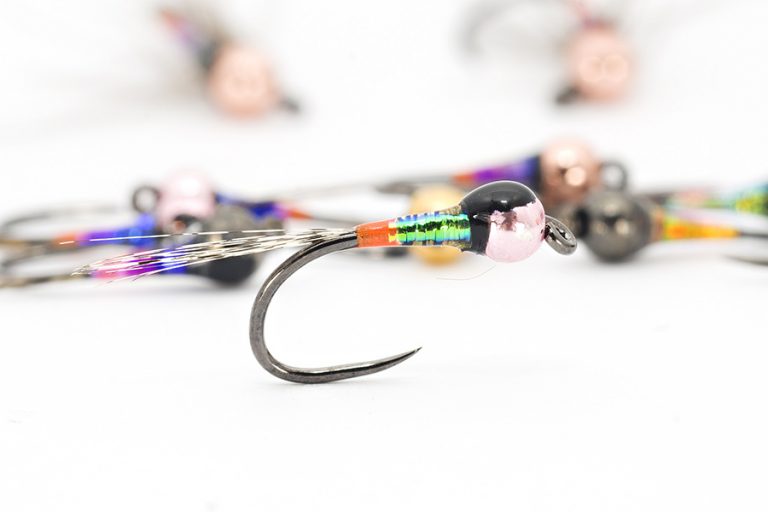 Video-Tying a Black UV Perdigon - Fly Tying