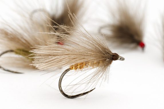 Video Tying a CDC Cinnamon Sedge - Fly Tying