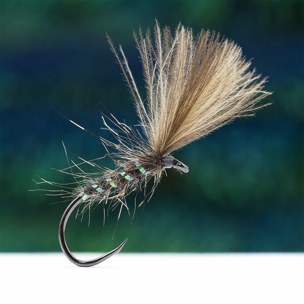Add contrast to your emergers too see your flies better - Fly Tying
