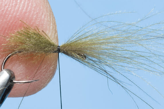 Tying Technique - Micro CDC Spent flies - Fly Tying