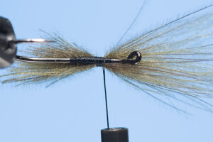 Tying Technique - Micro CDC Spent flies - Fly Tying