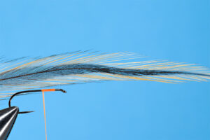 Tying tails for dry flies – old recovered article